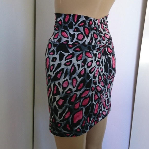 shosho | Skirts | Nwt Shosho Animal Print Pink Black Skirt Size M ...
